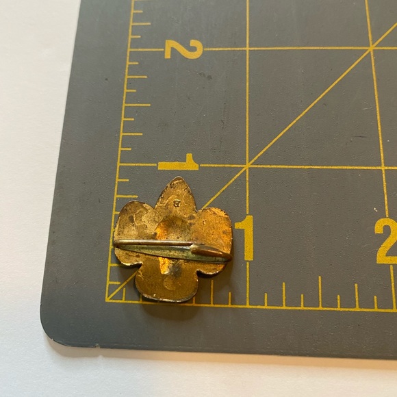 Jewelry | Vintage Girl Scout Lapel Pin With Eagle And Four Stars | Poshmark